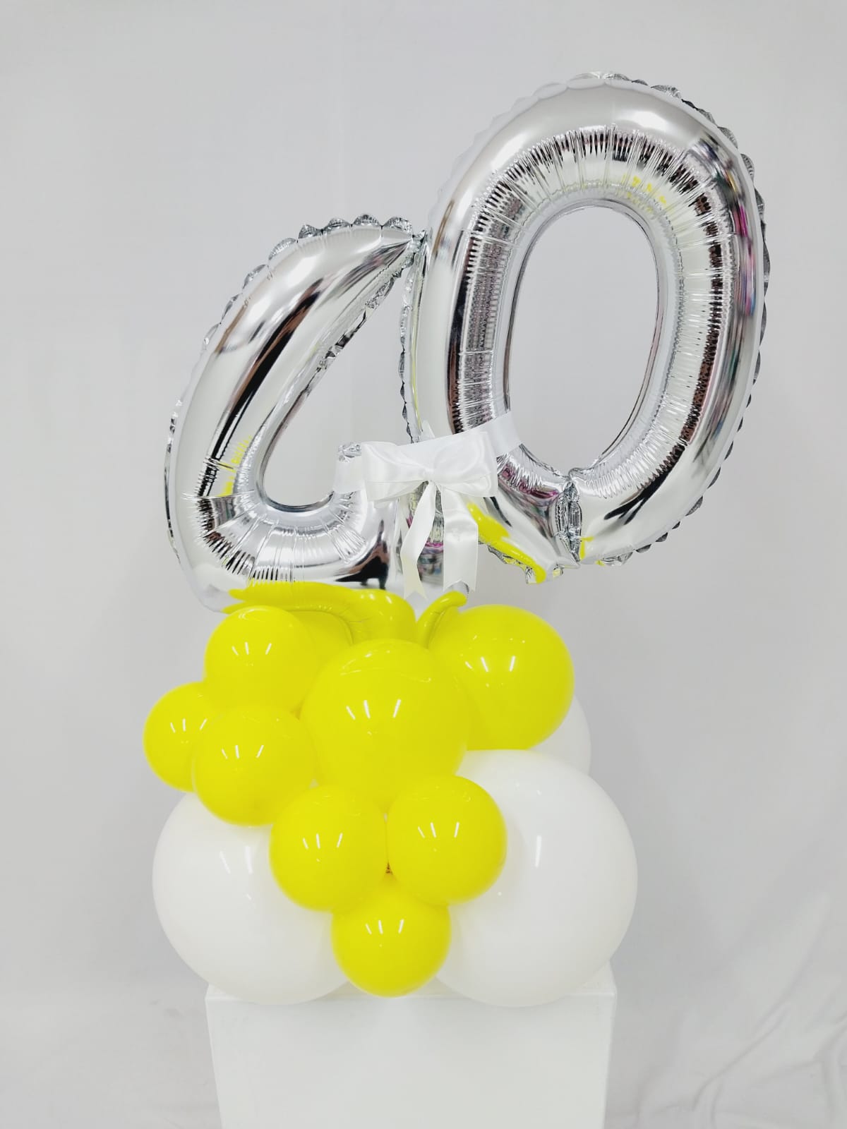 NH FESTAS | Arranjo de Balões com Número Metalizado - NH FESTAS